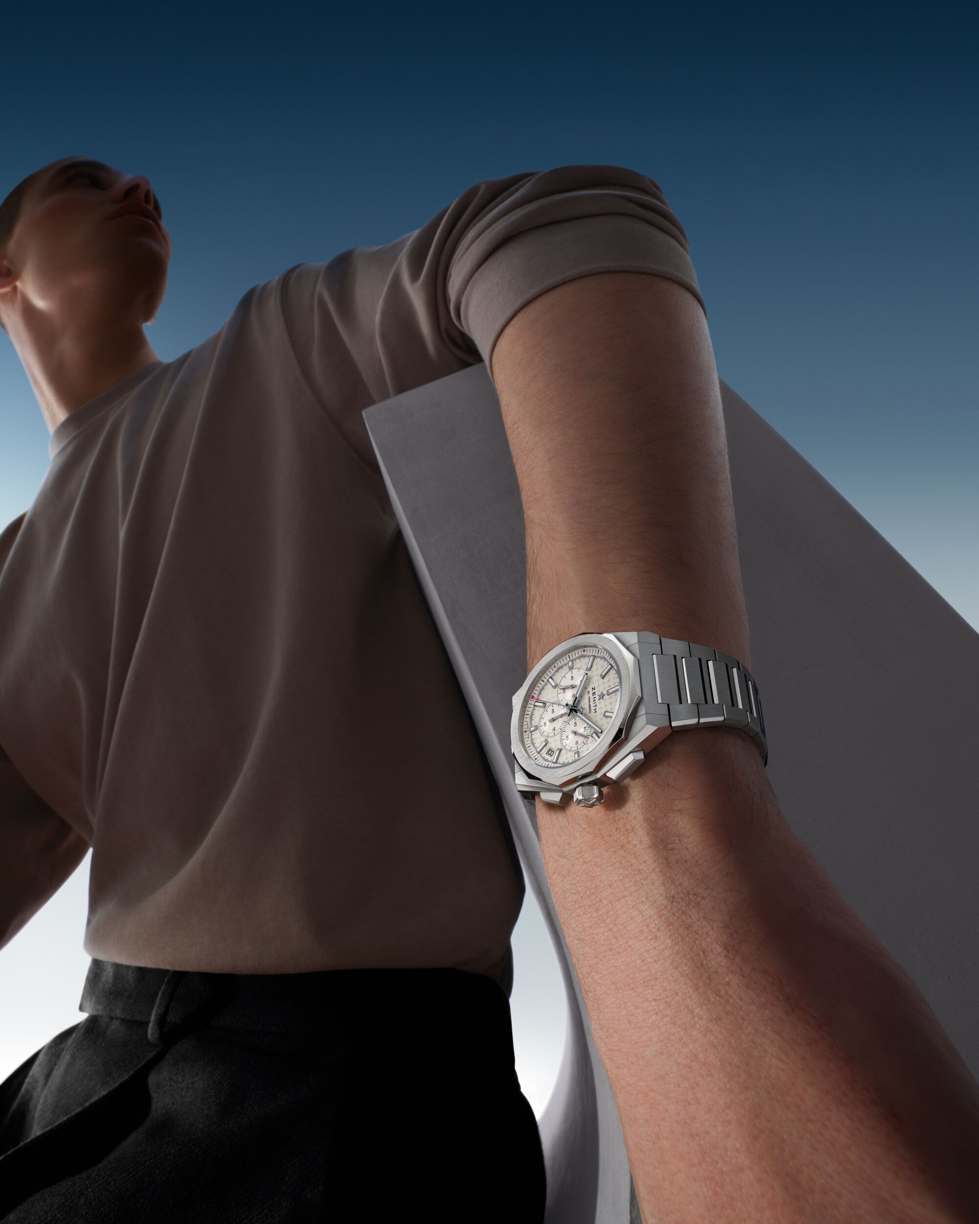 a481e34a-6aac-4549-bfbd-4a52425b72b5_5-LIFE-1_DEFY-Skyline-Chronograph ...